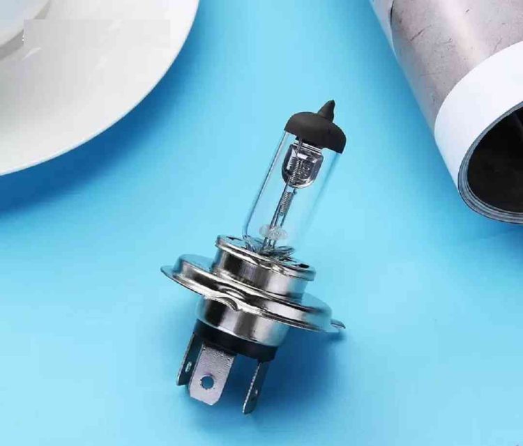 Đèn pha xe máy hay bị cháy và cách khắc phục tại nhà